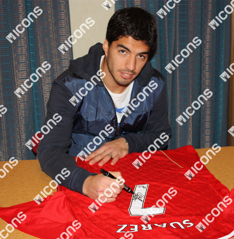 Luis Suarez Signs With Icons Again - Icons.com News